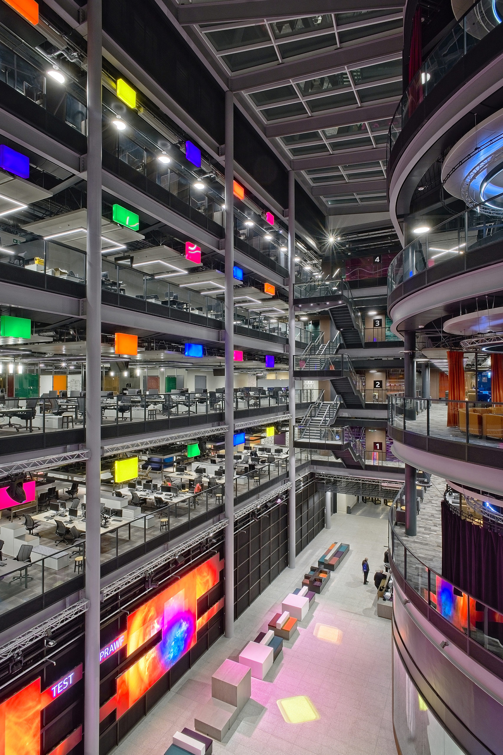 Central Square, siège de la BBC et bijou d'éclairage